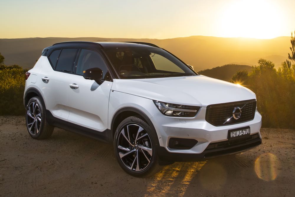 We get behind the wheel of Volvo's new XC40 compact SUV - Tech Guide