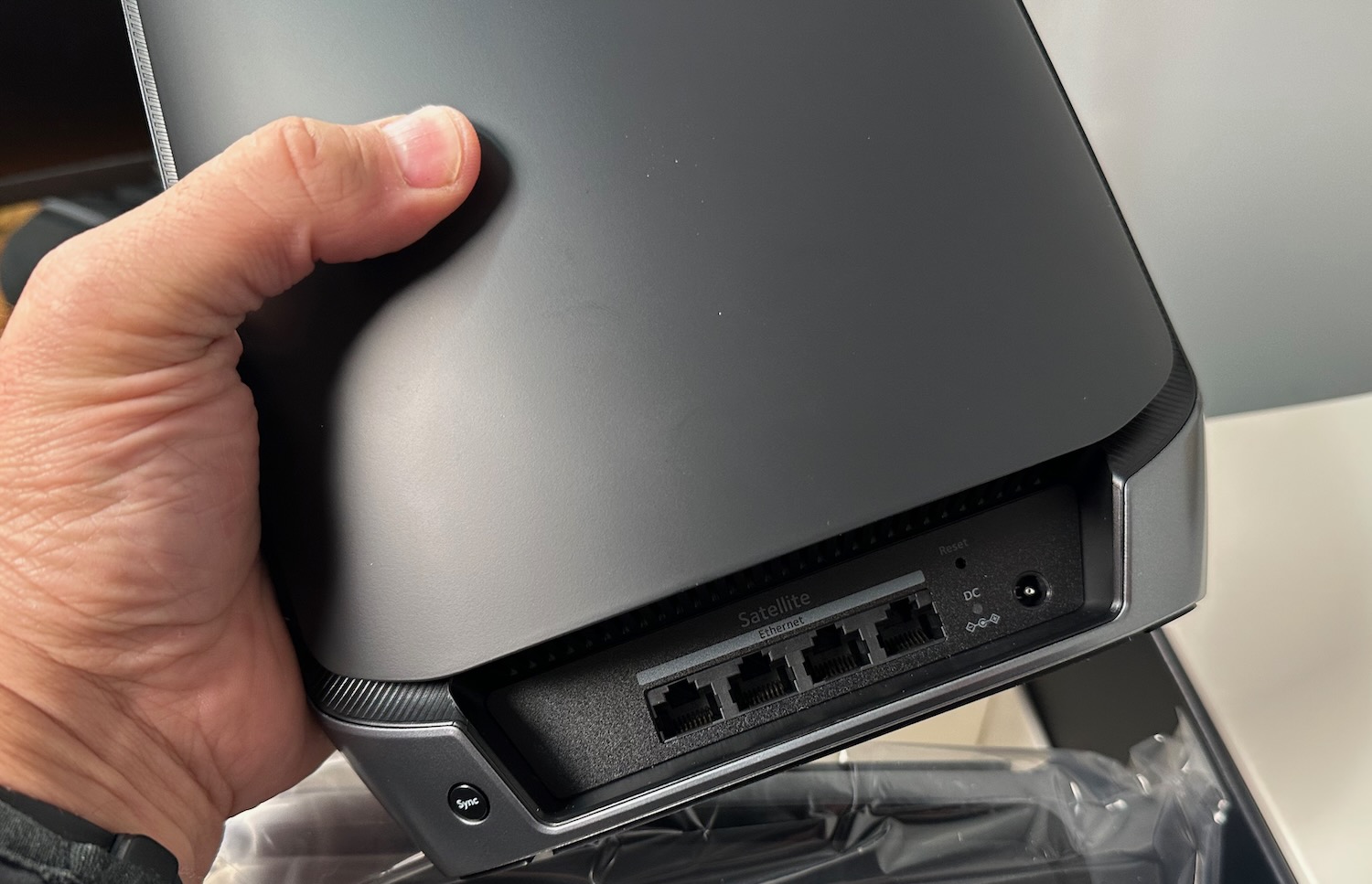 Netgear Orbi 860 Series mesh wi-fi system review - all the speed you ...