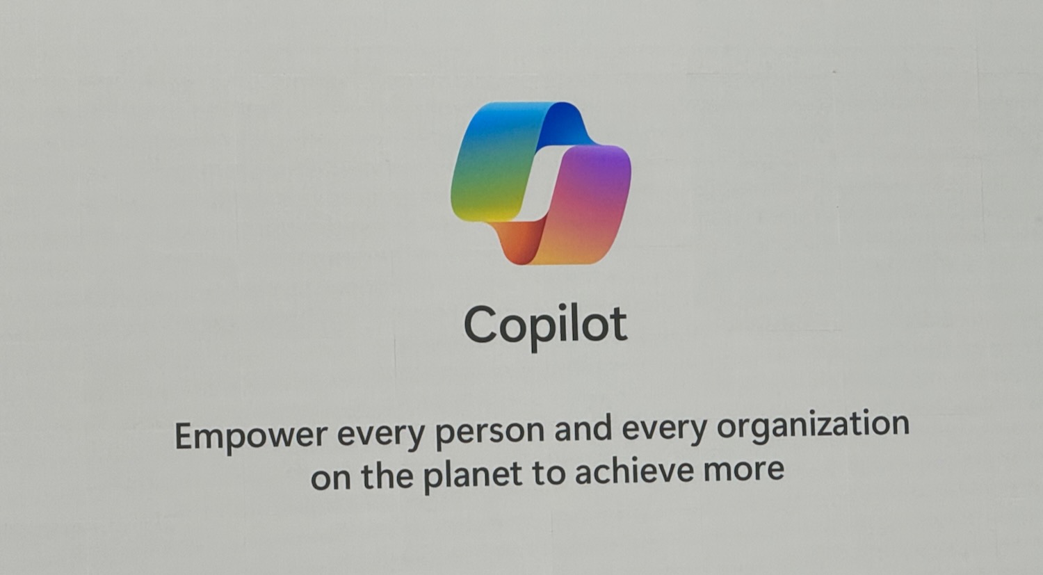 Microsoft's Copilot for Windows is a new AI companion to transform how ...