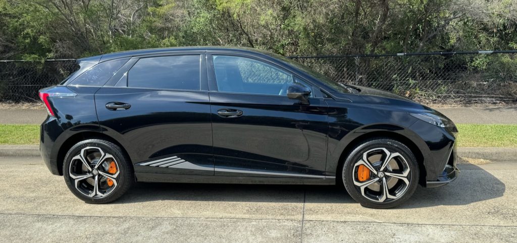 We get behind the wheel of the MG4 XPOWER EV - affordable luxury and ...