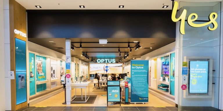 Optus issues apology after ACCC's allegations of inappropriate sales ...