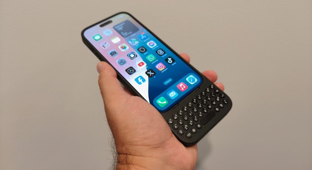 Add a physical keyboard to your iPhone with the new Clicks case - Tech ...