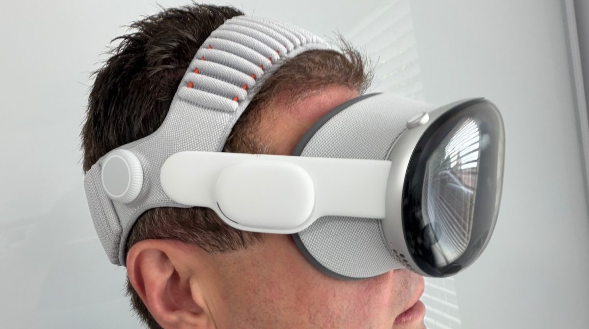 Apple Vision Pro with M5 review - more power to be even more remarkable ...