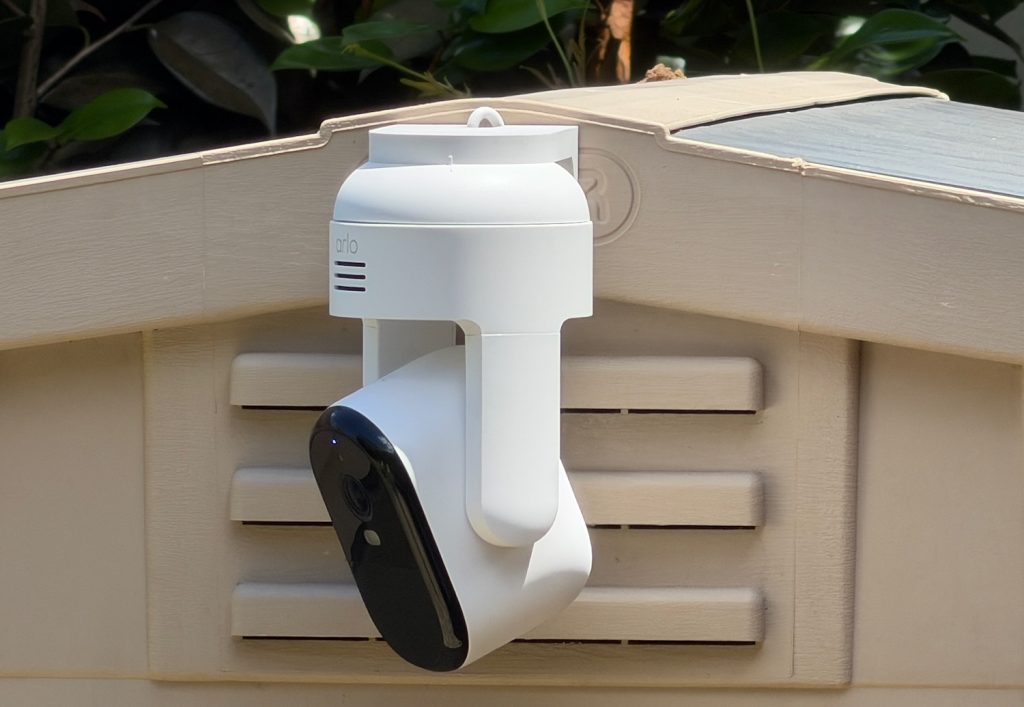 Arlo Essential Pan Tilt Security Camera review - no more blinds spots ...